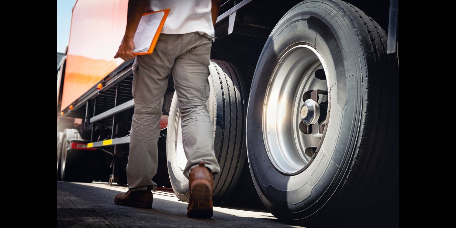 Semi Truck Safety Requirements | Phoenix Truck Driving Institute